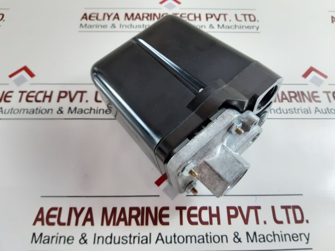 Condor Mdr53/16 Control Pressure Switch – Aeliya Marine Tech