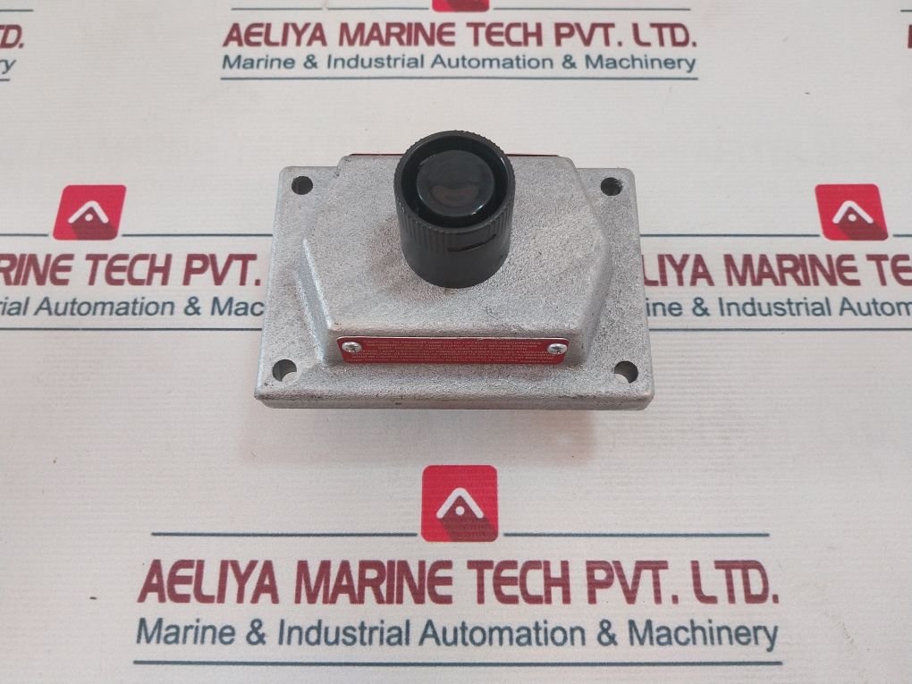 Cooper Model M01 Heavy Duty Switch W/Cover 600Vac – Aeliya Marine Tech