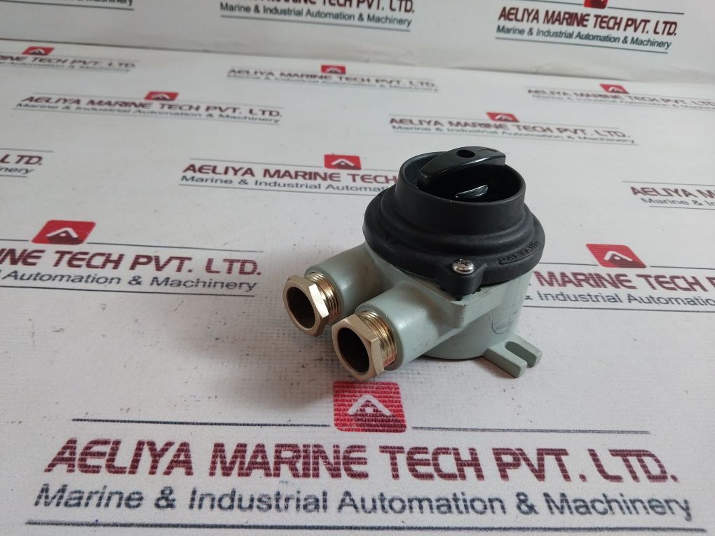 Daeyang Electric Sr-3Psd 3-way Rotary Switch – Aeliya Marine Tech