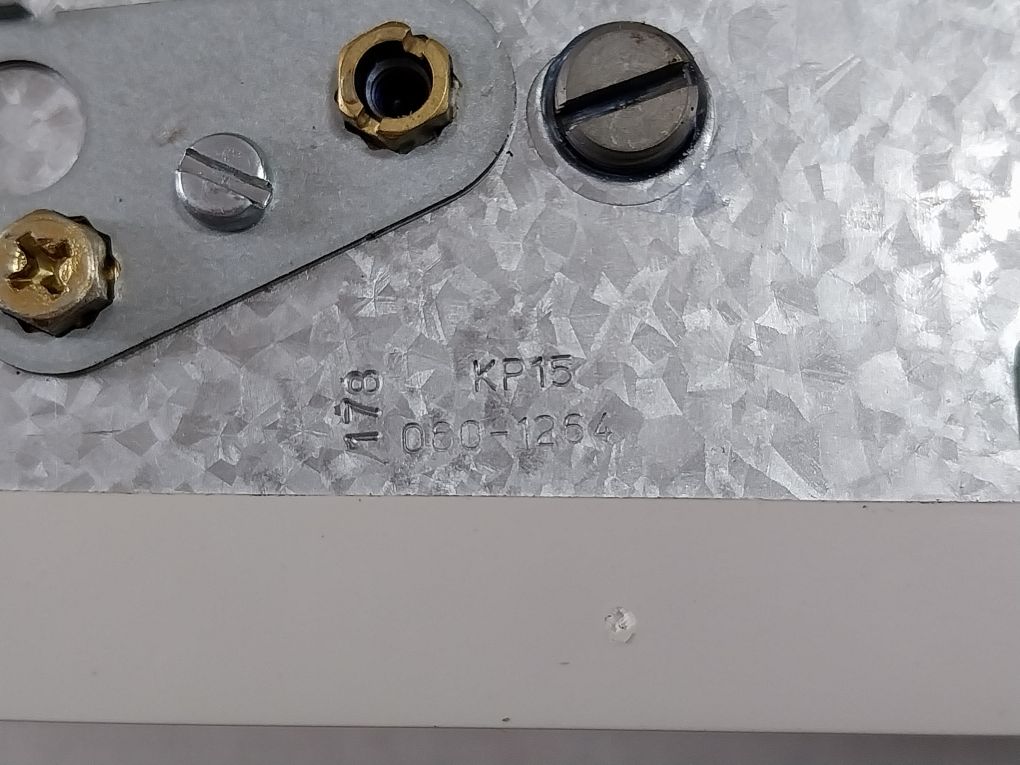Danfoss Kp15 Pressure Switch 4 Bar – Aeliya Marine Tech®