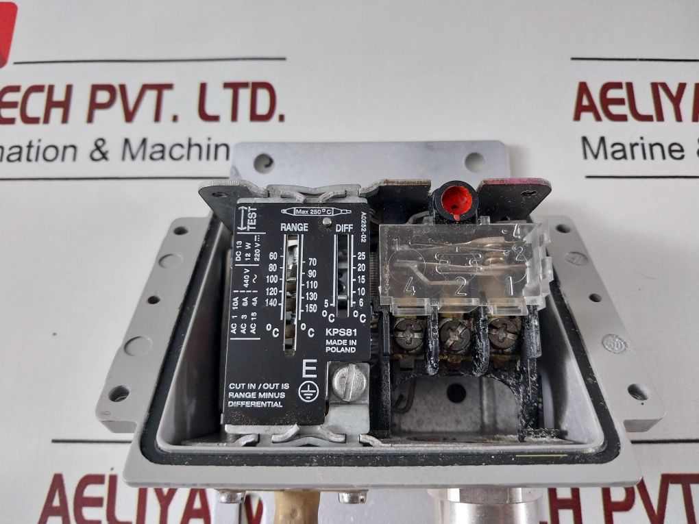 Danfoss Kps 81 Pressure Switch – Aeliya Marine Tech®