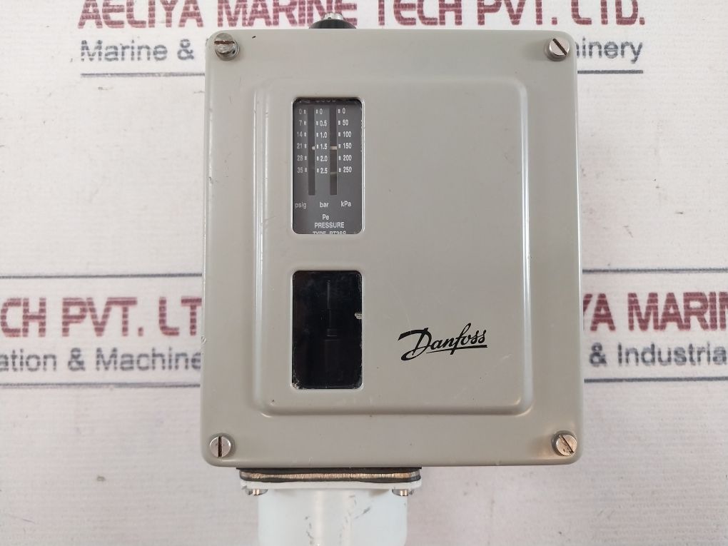 Danfoss Rt36S Pressure Switch 0-2.5 Bar 400V~ – Aeliya Marine Tech®