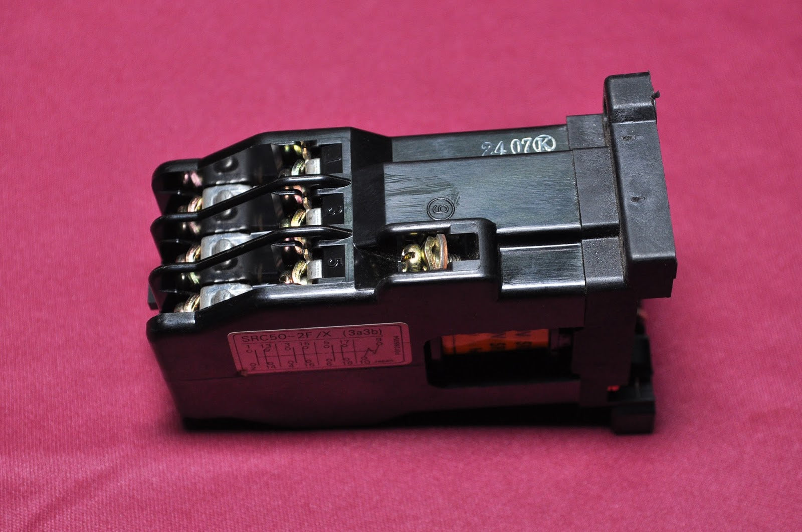 FUJI SRC50-2F/X 3A3B 200-220 VAC RELAY – Aeliya Marine Tech®