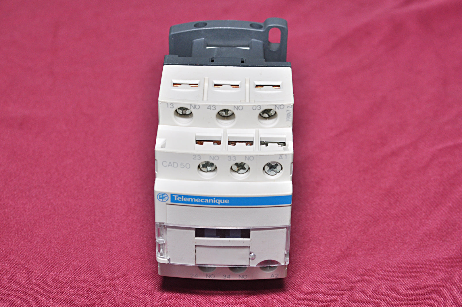 Telemecanique/schneider electric cad50 control relay – Aeliya Marine Tech