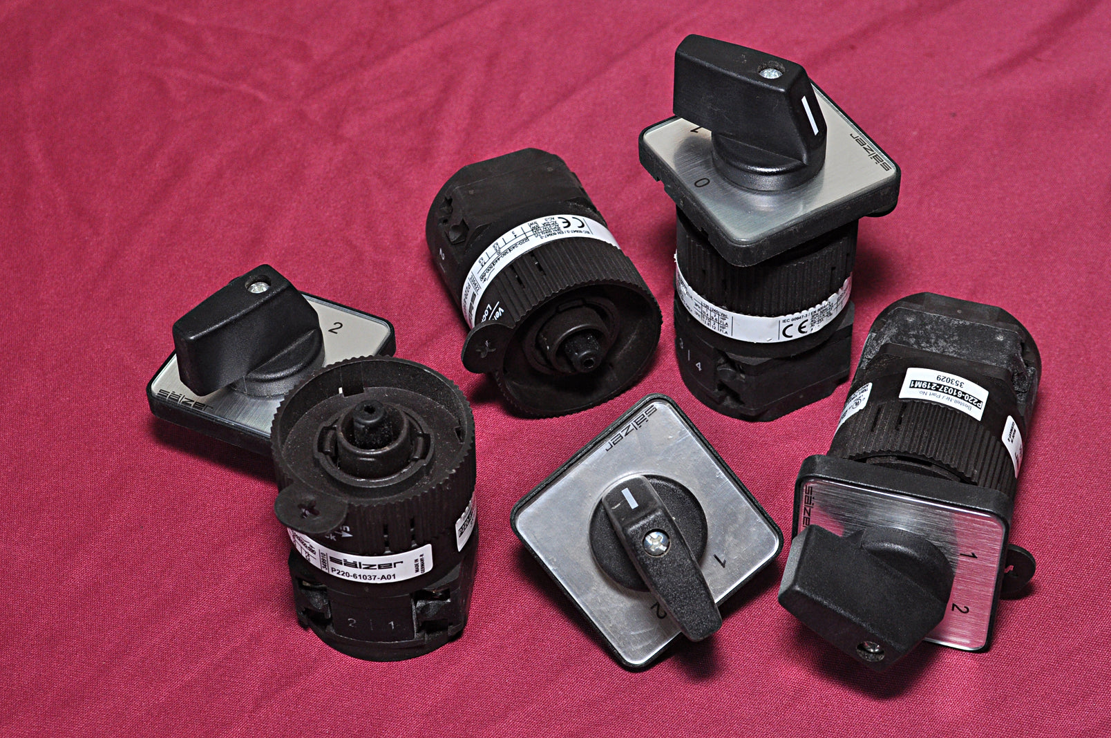 Salzer p220-61037-a01 rotary cam switch ip66 – Aeliya Marine Tech®