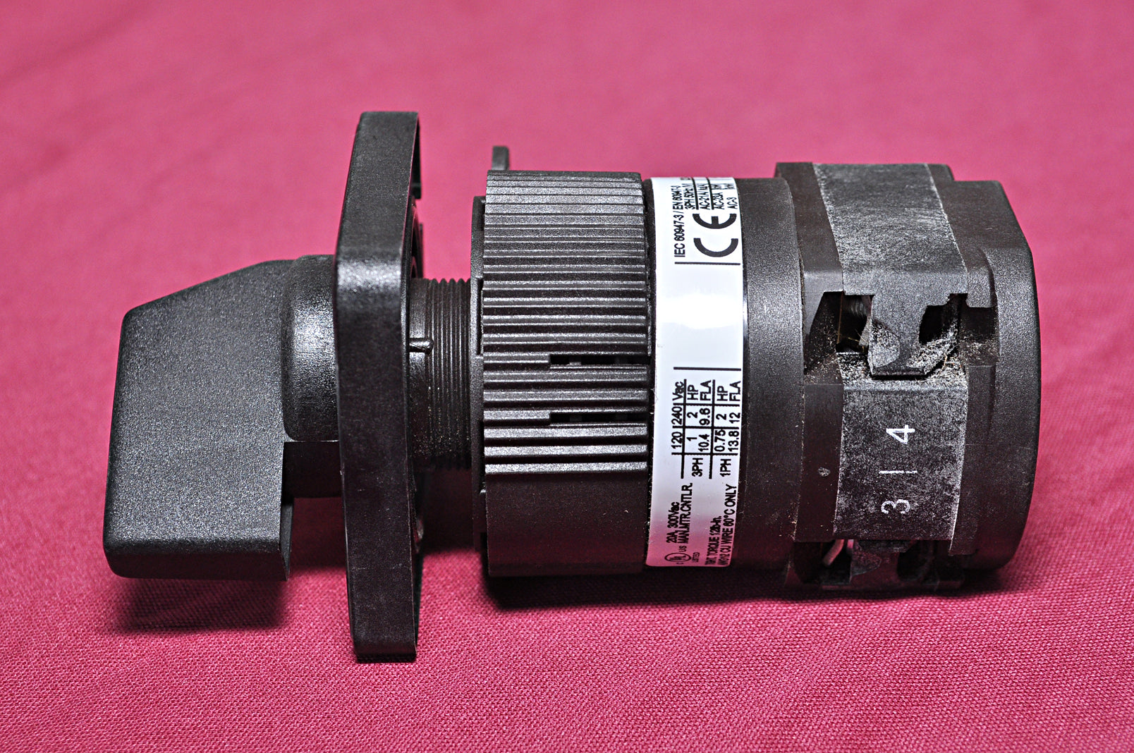Salzer p220-61037-a01 rotary cam switch ip66 – Aeliya Marine Tech®