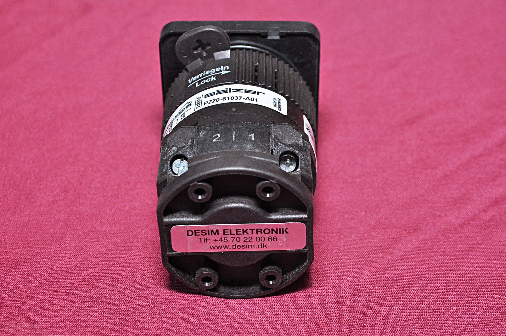 Salzer p220-61037-a01 rotary cam switch ip66 – Aeliya Marine Tech®