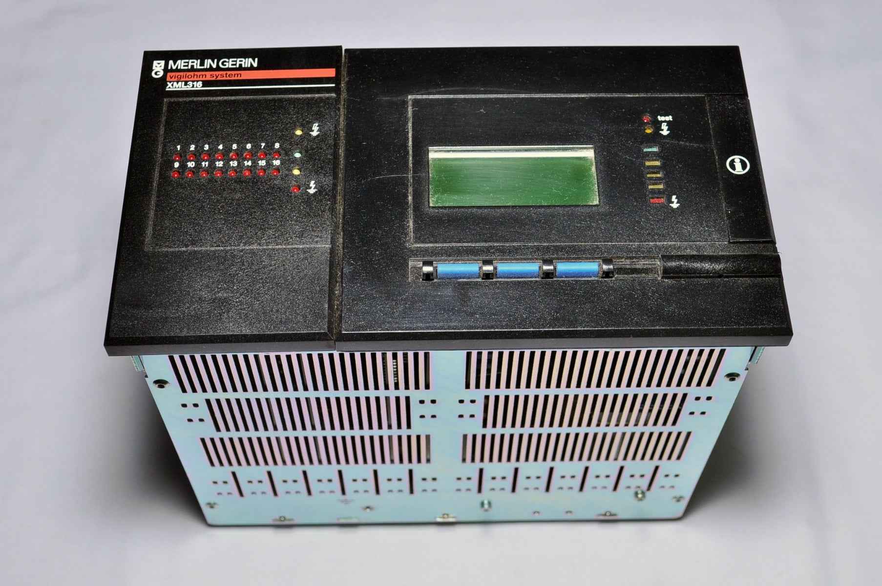 Merlin Gerin Xml316 Vigilohm System 220-240V 50-60Hz – Aeliya Marine Tech