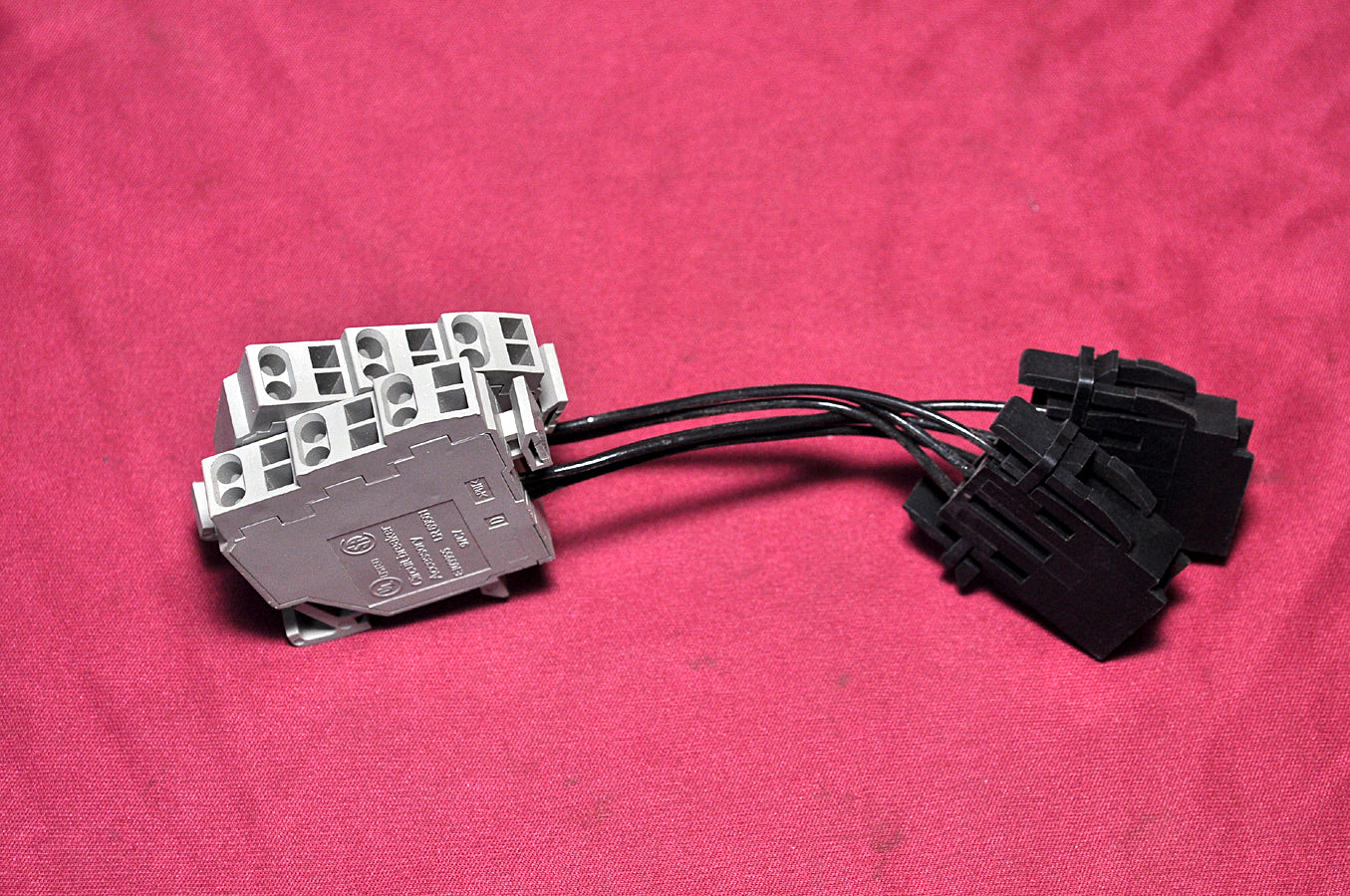 Nos square d e103955 circuit breaker accessory – Aeliya Marine Tech