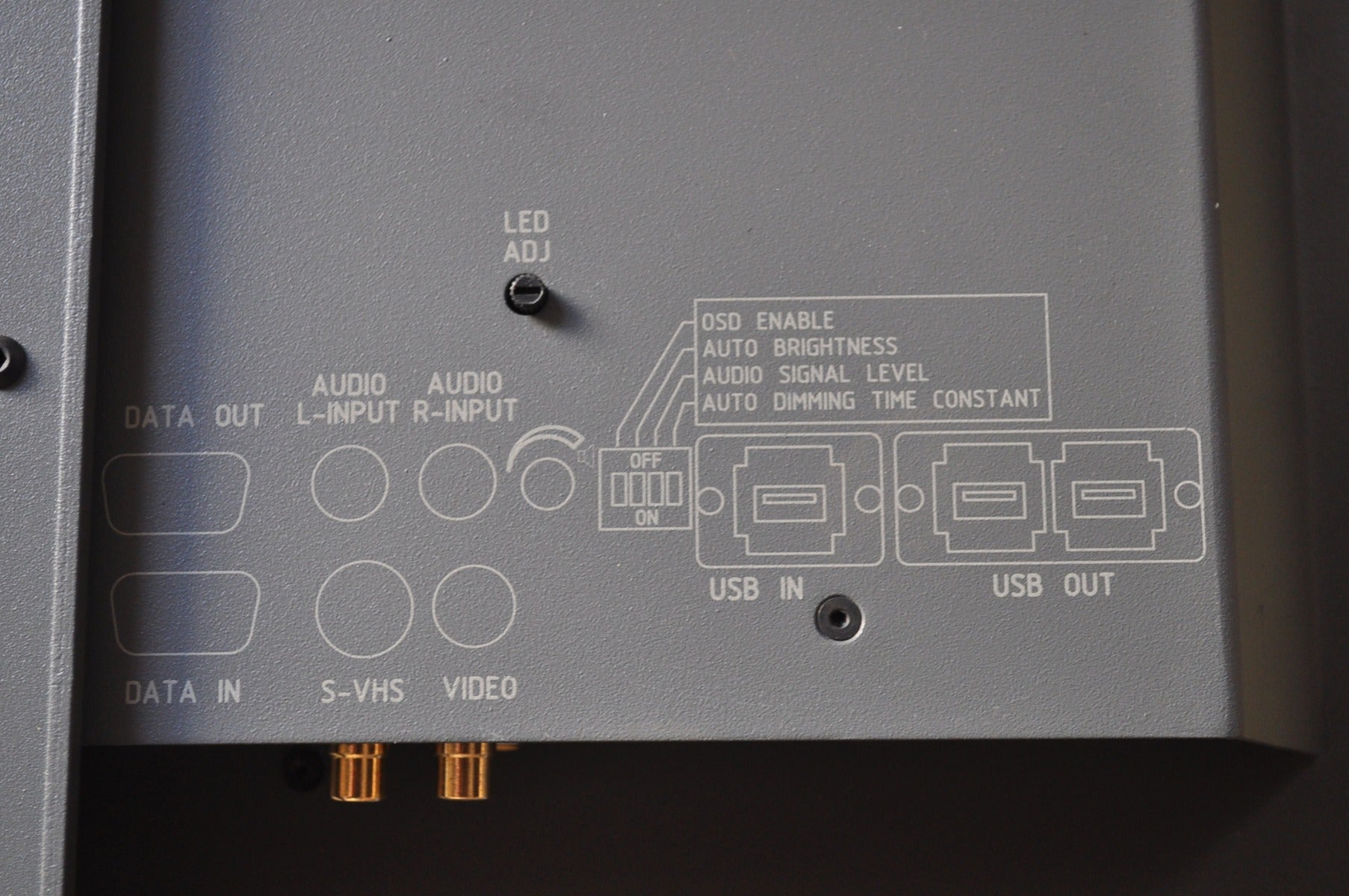 Kent modular 21.3" tft lcd colour monitor – Aeliya Marine Tech