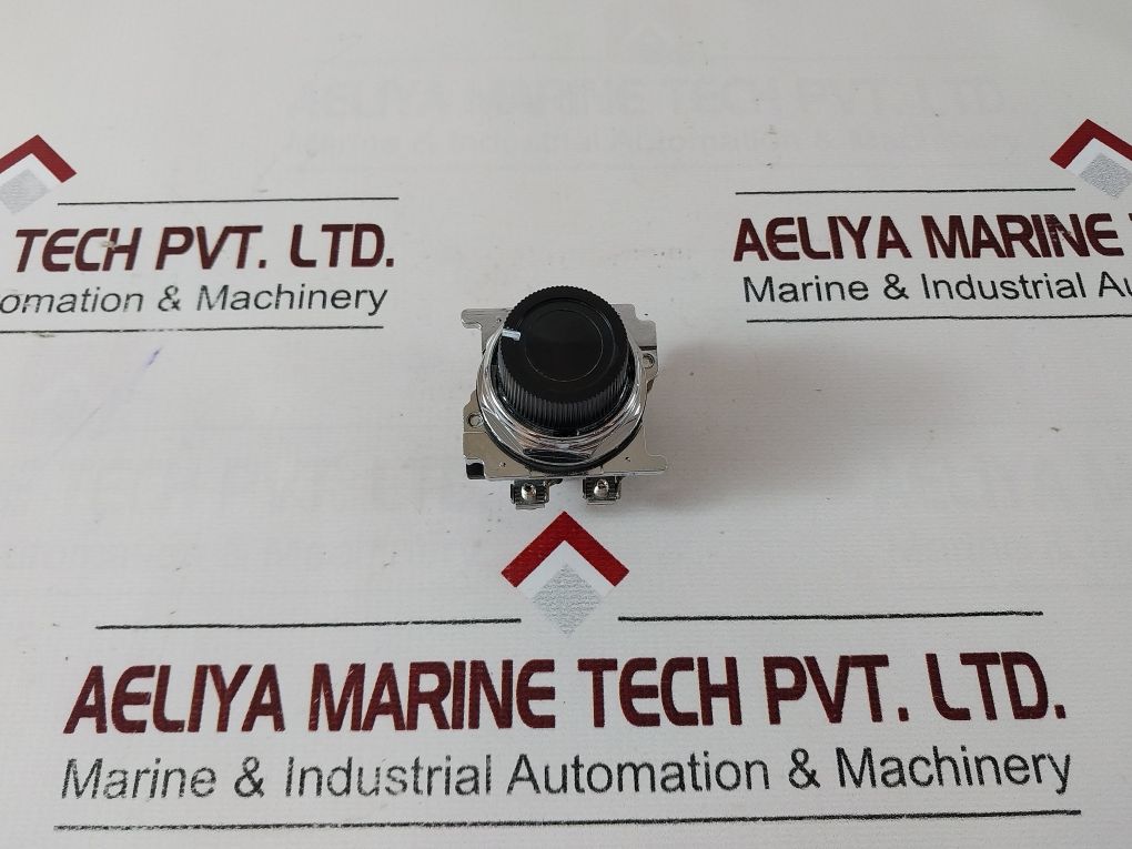 Eaton 10250T Push Button/Potentiometer – Aeliya Marine Tech