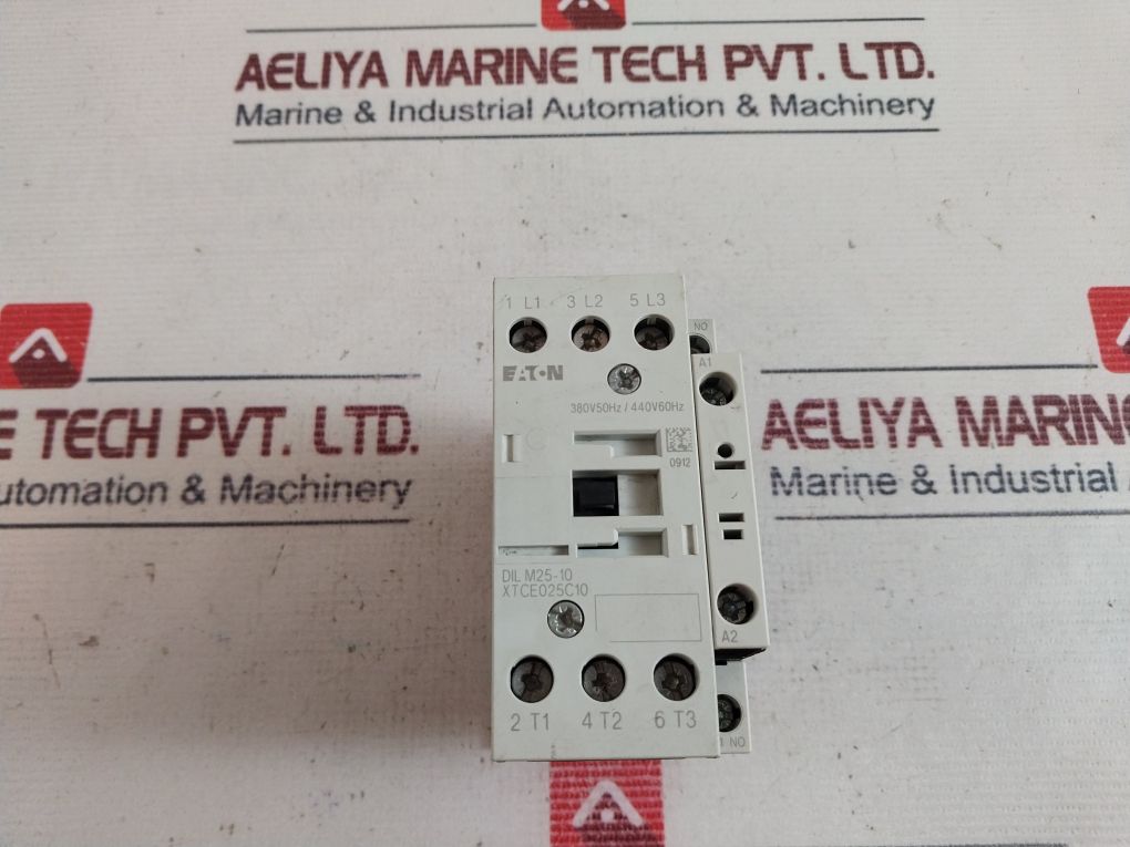 Eaton Dil M25-10 Contactor 3 Pole Break 250V Dc – Aeliya Marine Tech