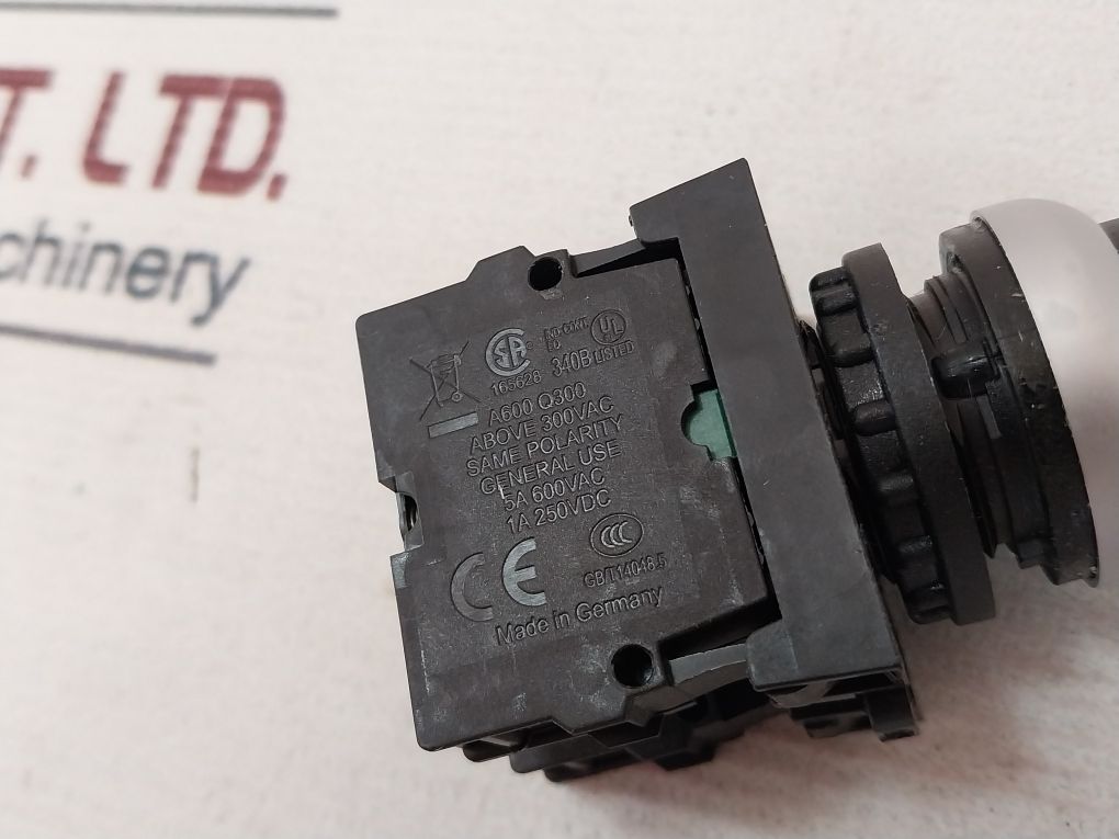 Eaton M22-k01 Key Operated Switch – Aeliya Marine Tech