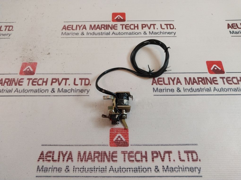 Essen Mk-3 Shunt Release Micro Switch 415Vac – Aeliya Marine Tech®