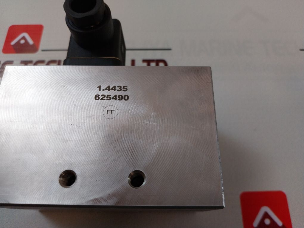 Ffs 1.4435 Differential Pressure Indicator – Aeliya Marine Tech®