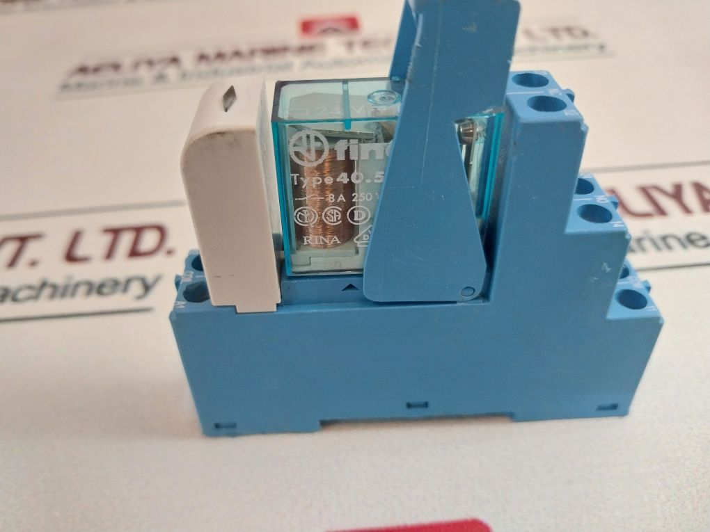 Finder 95.05 Power Relay With 40.52 Socket 24V Dc – Aeliya Marine Tech