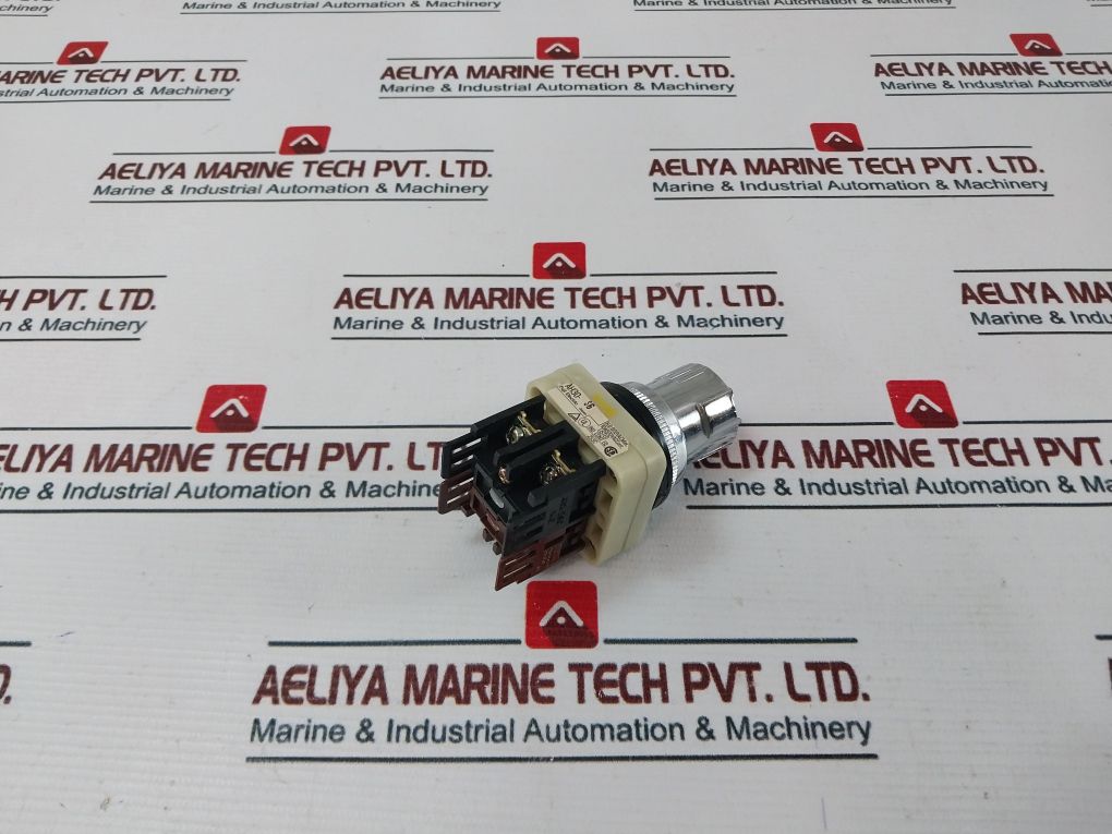 Fuji Electric Ah30-s6 Push Button Switch – Aeliya Marine Tech