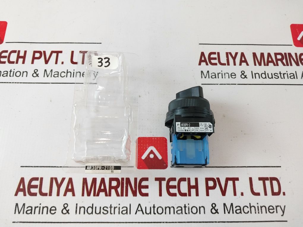 Fuji Electric Ar30Pr-210B Selector Switch – Aeliya Marine Tech