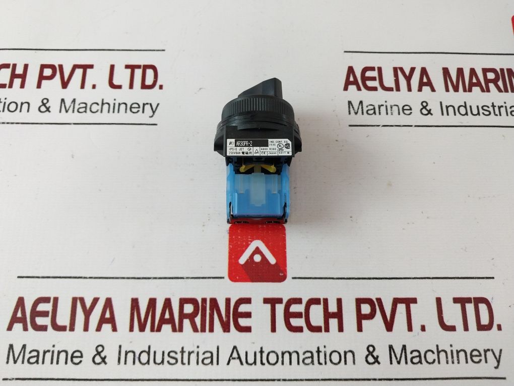 Fuji Electric Ar30Pr-210B Selector Switch – Aeliya Marine Tech