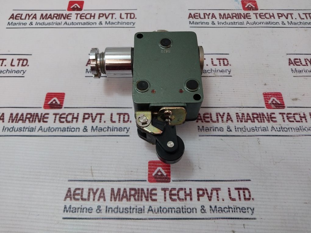 Fuji Electric K244G0 R-2S Limit Switch – Aeliya Marine Tech