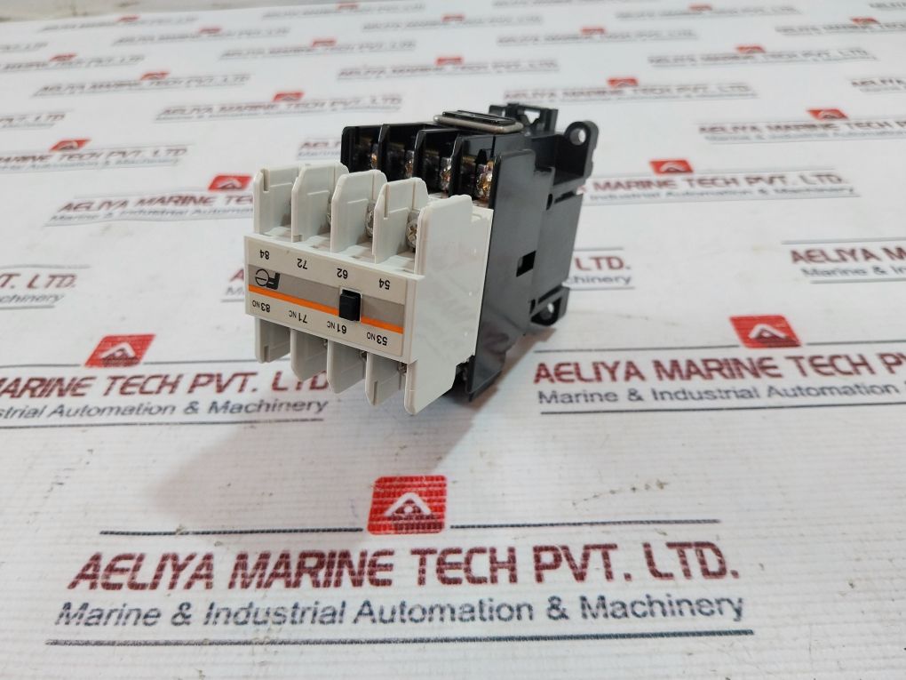 Fuji Electric Sh04Aa Relay With Auxiliary Contact Block Type Sz-as1 ...