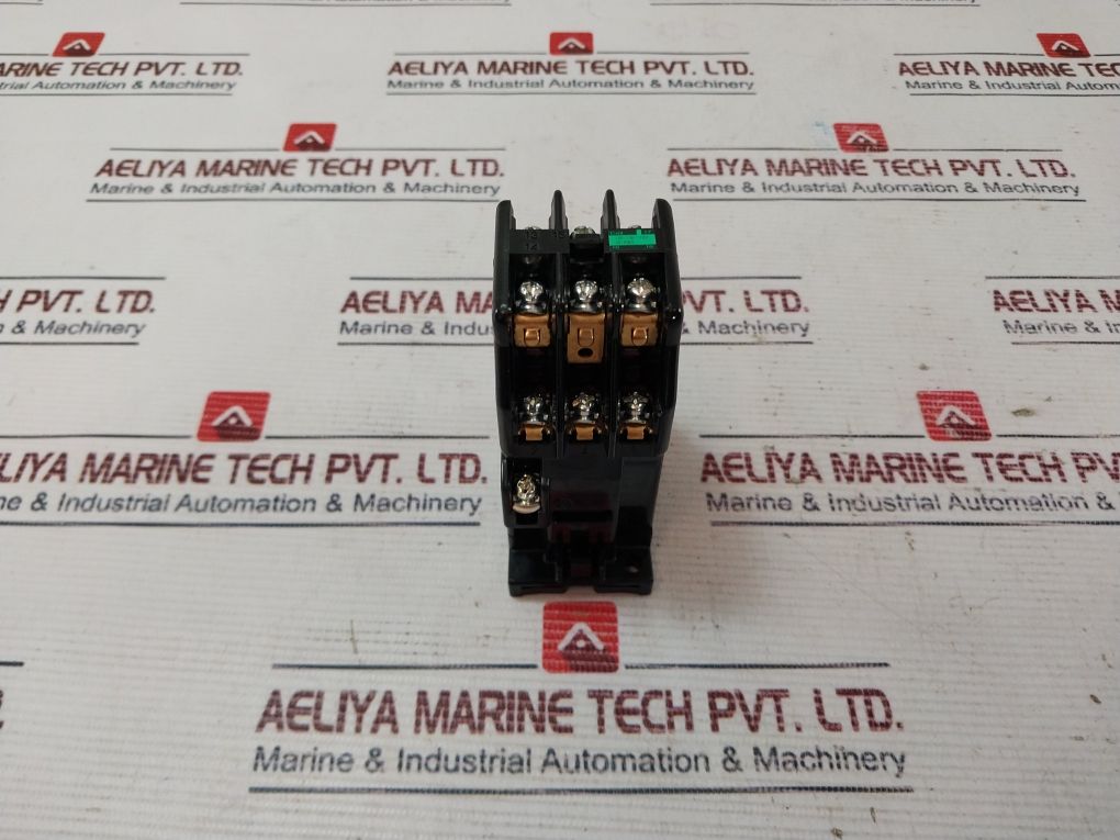 Fuji Electric Src50-2U/X (4A2B) Auxiliary Relay Coil 100/100-110V 50 ...