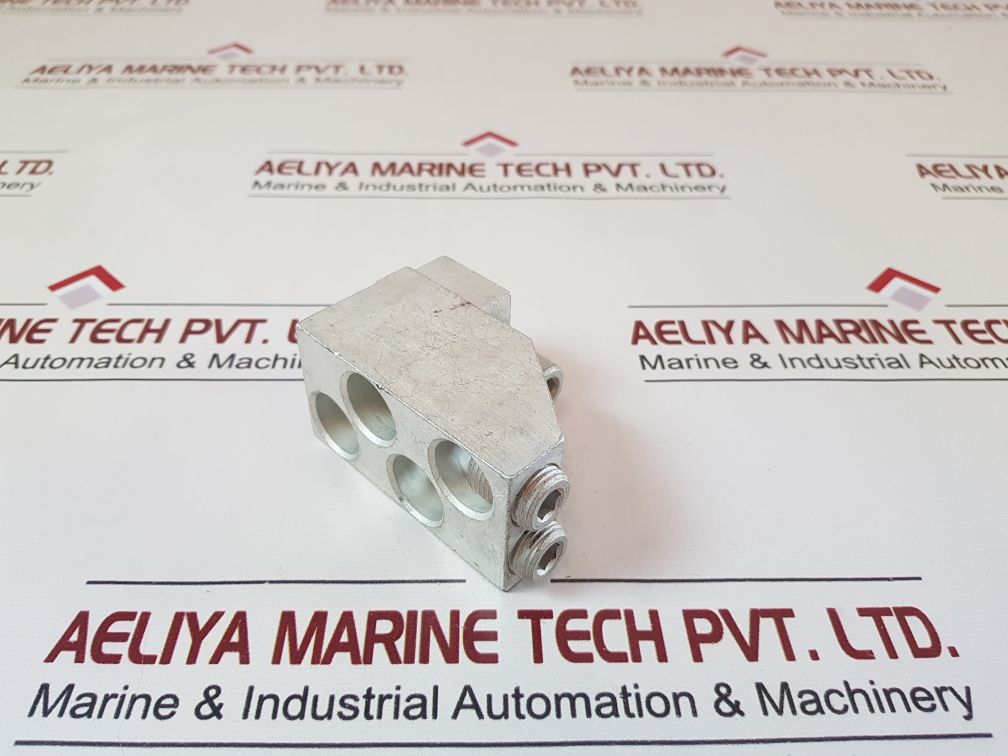 General Electric Tcal125 Mounting Lugs For K1200 Circuit Breaker ...