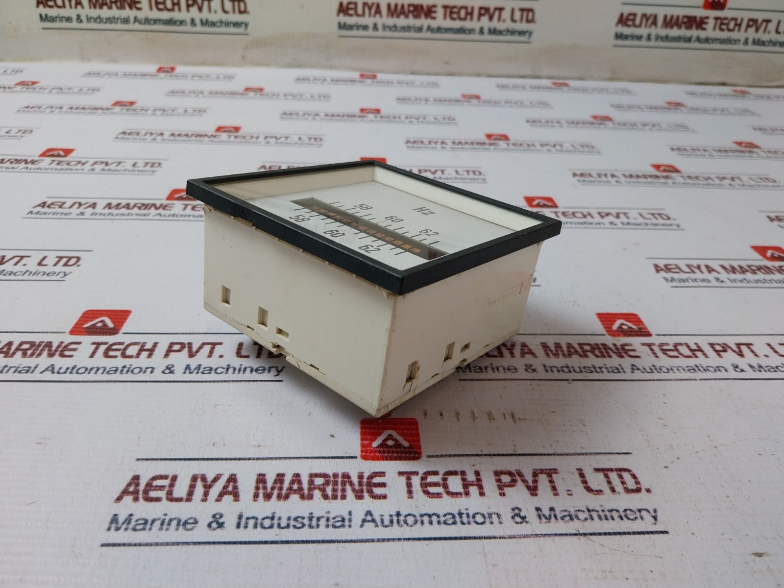 Gossen 440V 58-62 Analog Frequency Meter – Aeliya Marine Tech