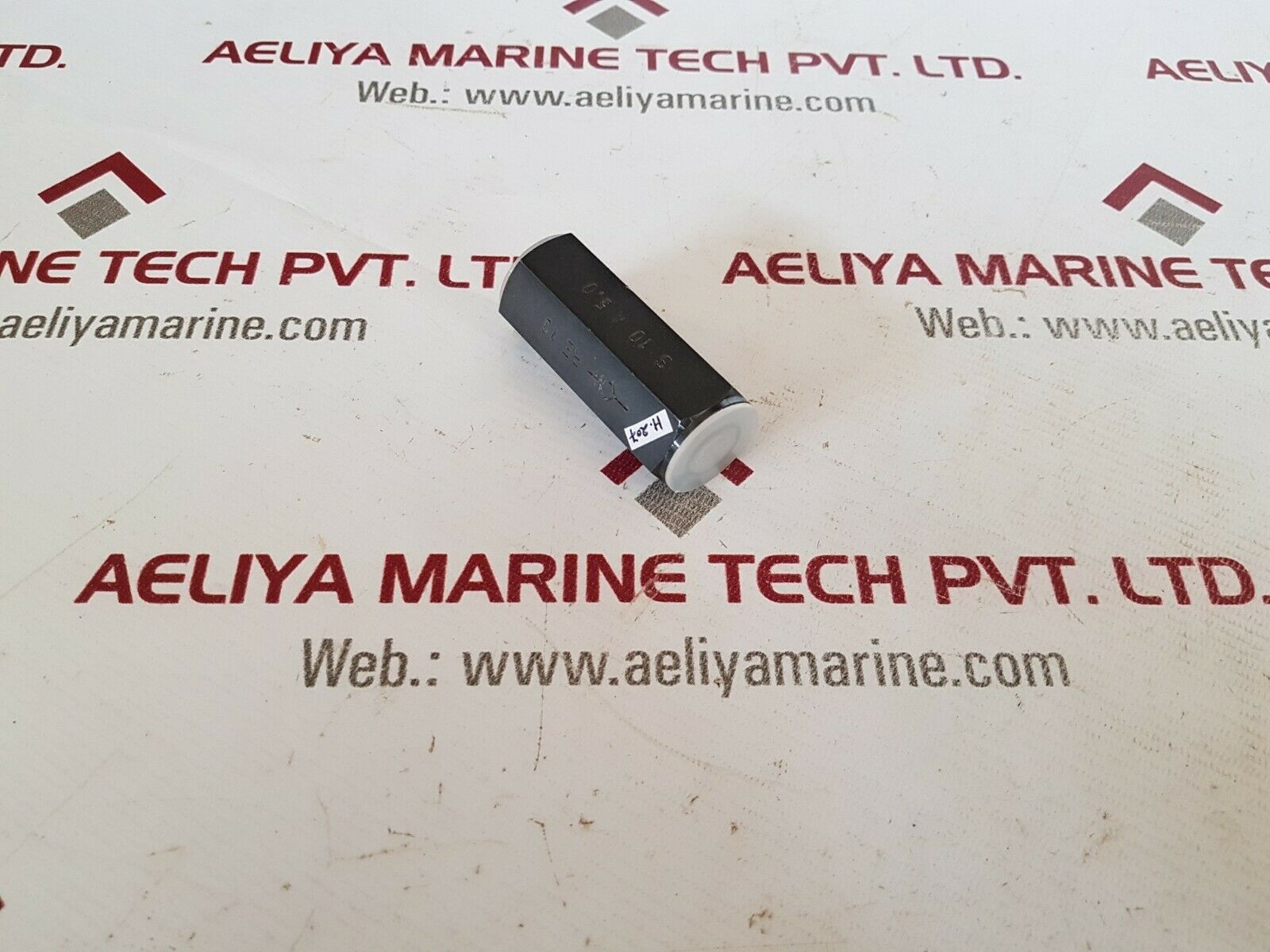 Favelle favco ahfx-0037-7000 valve – Aeliya Marine Tech