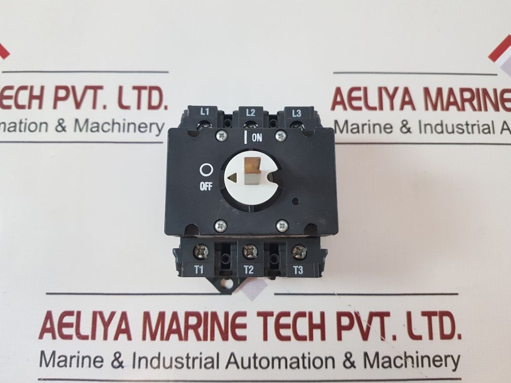 Holec Qm100/3 Changeover Switch – Aeliya Marine Tech