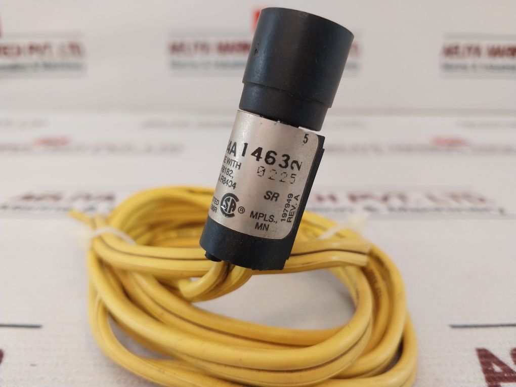 Honeywell C554A 1463 Flame Detector – Aeliya Marine Tech