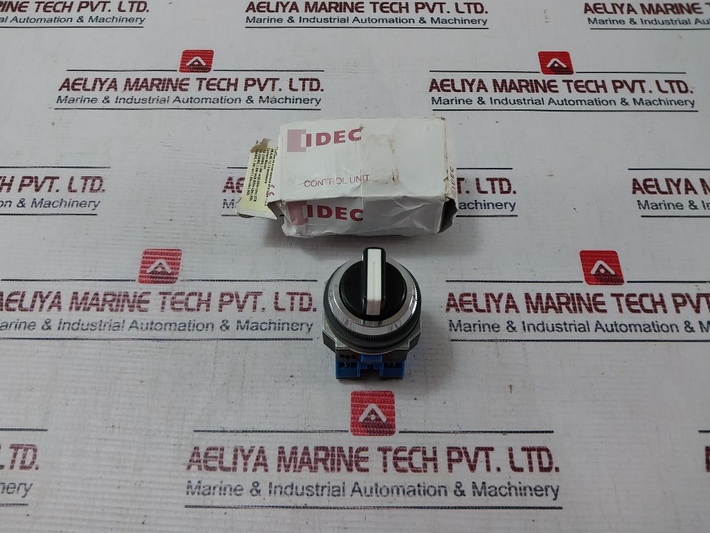 Idec Asd3320N Selector Switch Control Unit 10A 600V – Aeliya Marine Tech®