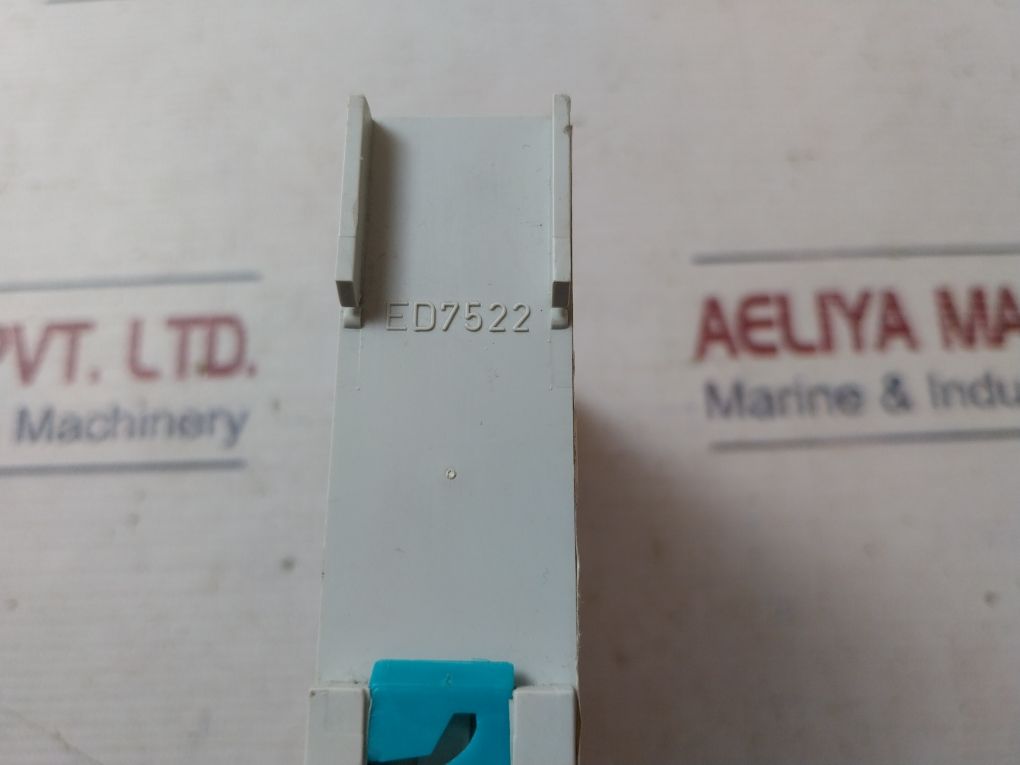 Innovative 24 Vdc Universal Signal Isolator – Aeliya Marine Tech