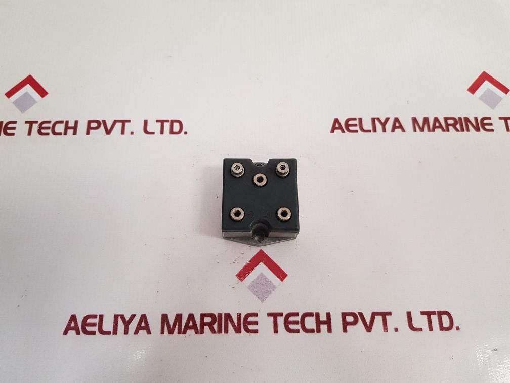 Ixys Vuo 35-16 No7 Standard Rectifier Module – Aeliya Marine Tech