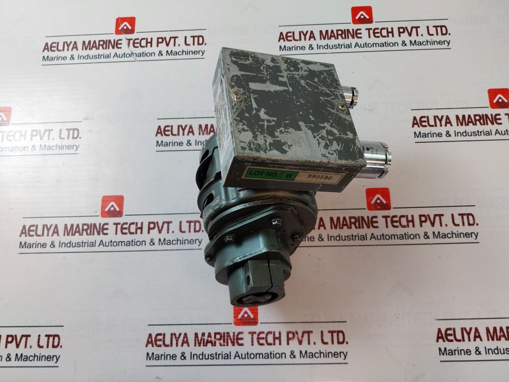 Jung-a Window Wiper Motor (Wsi Type) 220V – Aeliya Marine Tech