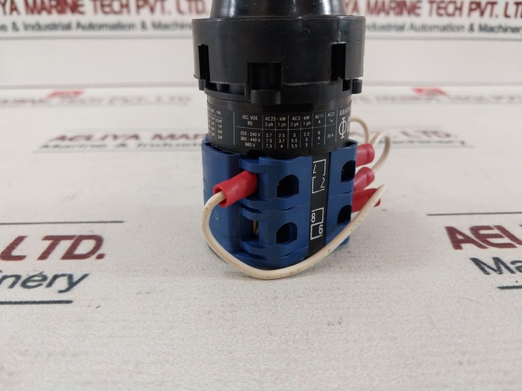 Kraus & Naimer Ca11 Rotary Switch 12 Amp 600Vac – Aeliya Marine Tech®