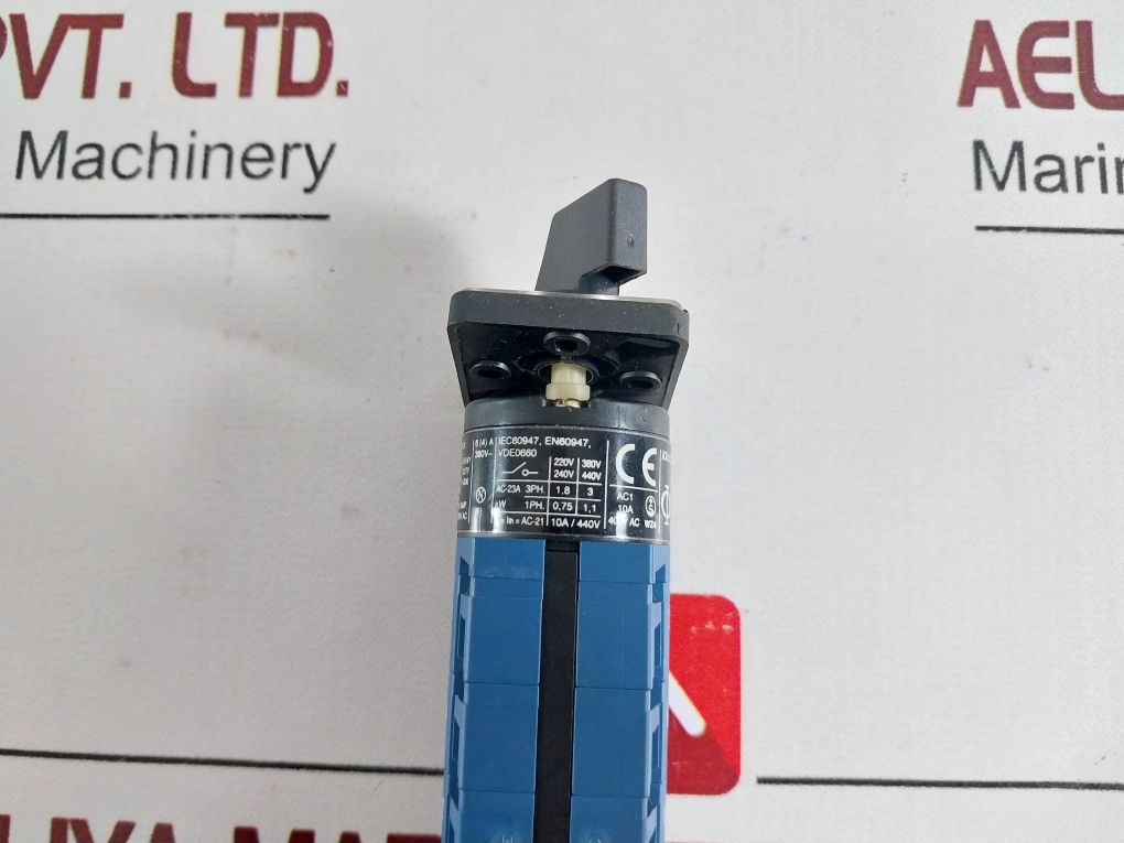 Kraus & Naimer Cg4 Rotary Switch A369 10 Amp. – Aeliya Marine Tech