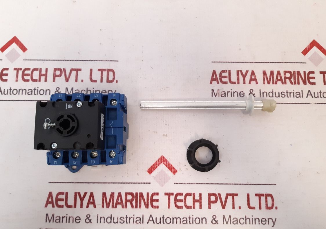 Kraus & Naimer Kg64 Disconnect Switch – Aeliya Marine Tech