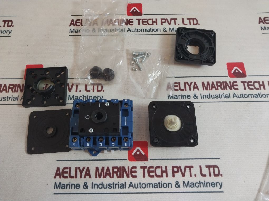 Kraus & Naimer Kg64B Manual Motor Controller Switch Set – Aeliya Marine ...