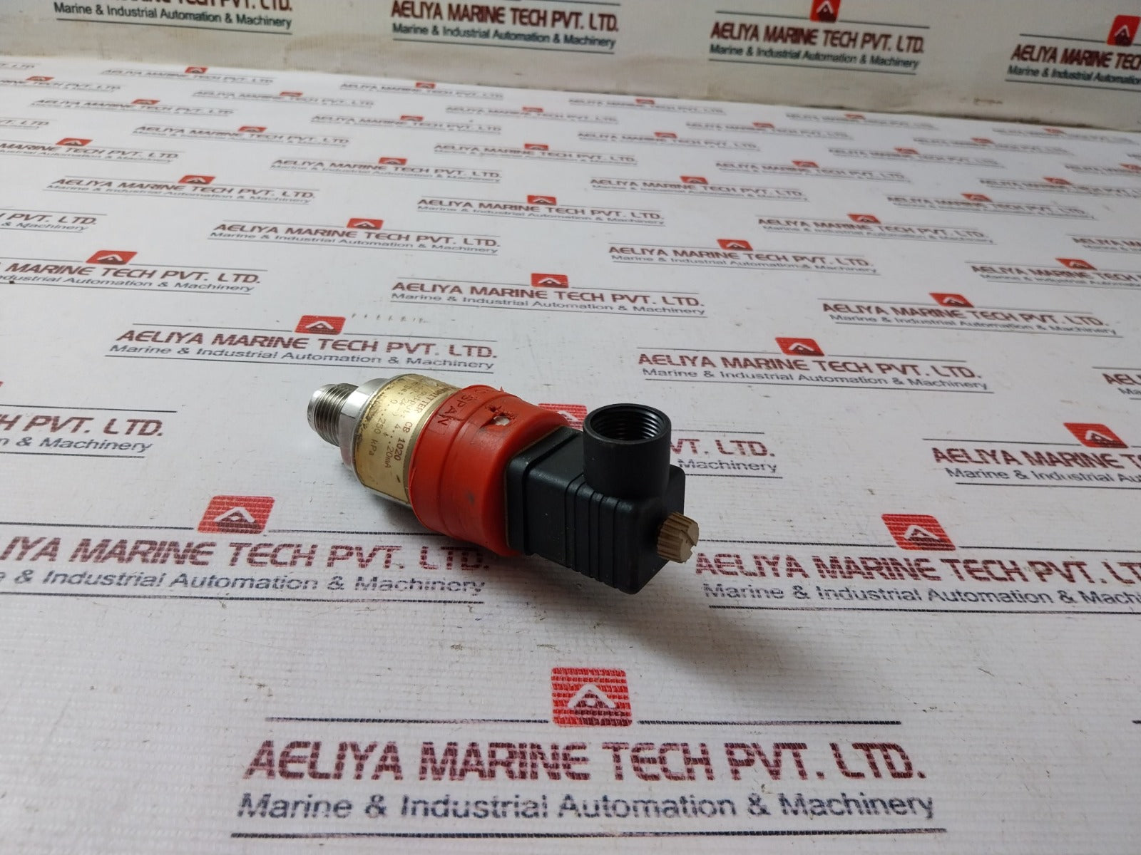Labom Cb 1020 Pressure Transmitter 24V – Aeliya Marine Tech