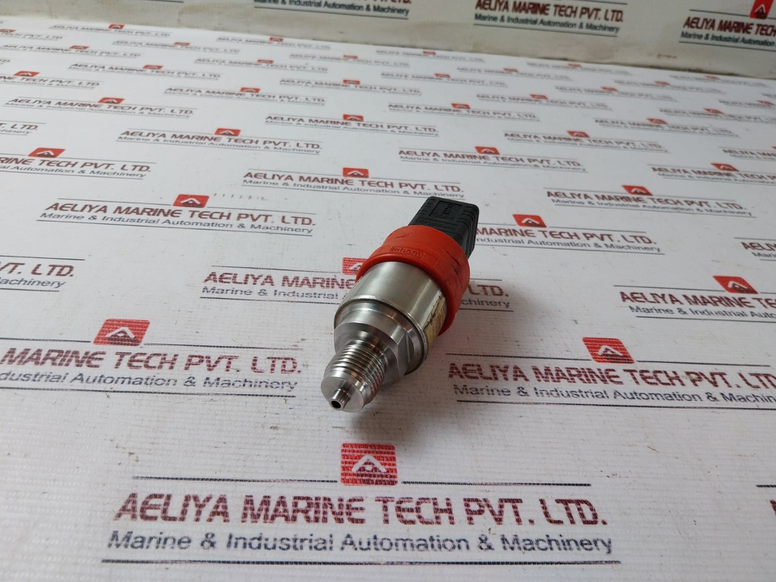 Labom Cb 1020 Pressure Transmitter 24V – Aeliya Marine Tech