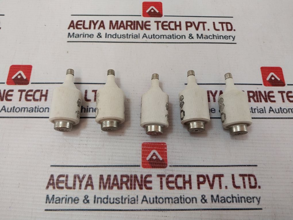 Lot Of 5X Lindner 4A Fuse Links 500V – Aeliya Marine Tech