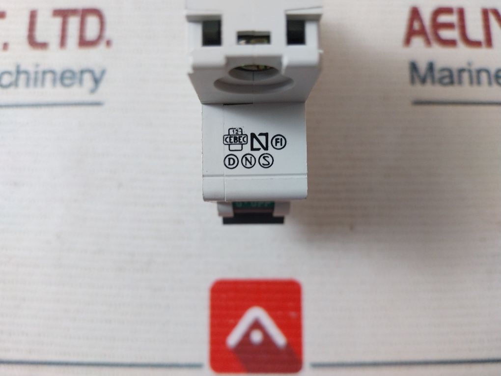 Merlin Gerin Multi 9 C60H C16 Circuit Breaker 230/400V – Aeliya Marine ...