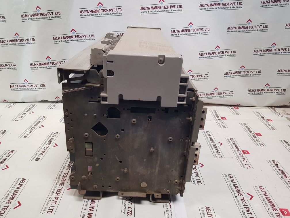 Merlin Gerin Schneider Masterpact NW50 H1 5000A Circuit Breaker ...