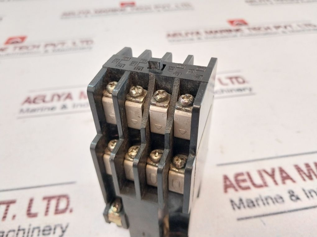 Mitsubishi Electric Sr-80 Contactor Relay – Aeliya Marine Tech