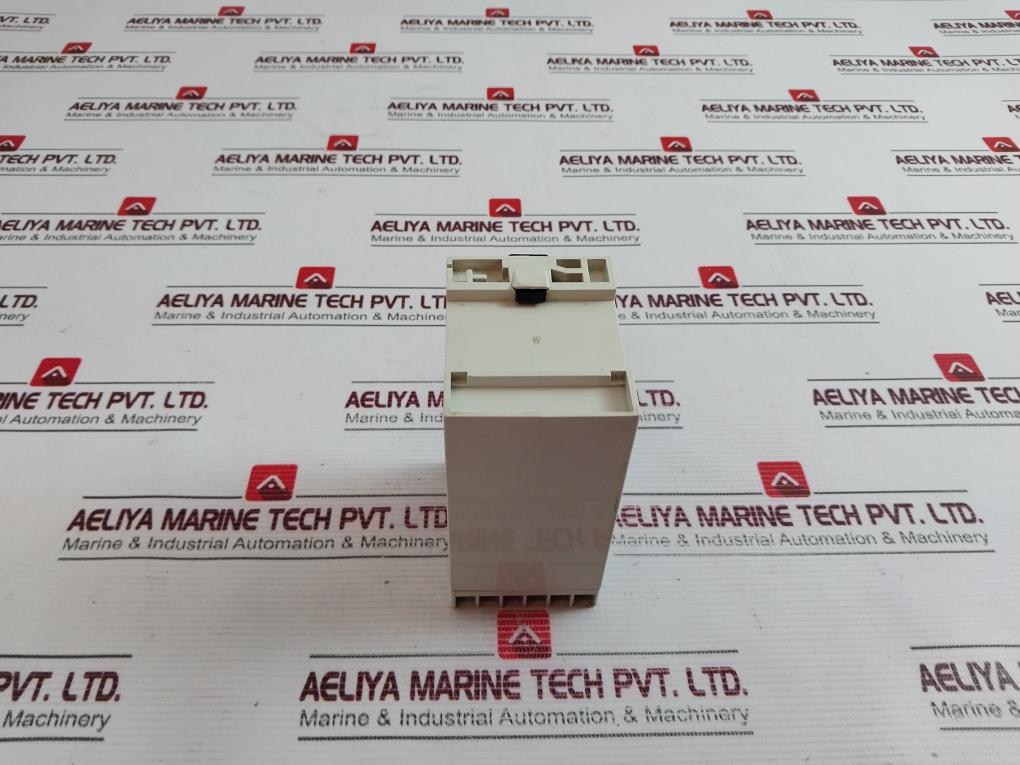Multitek M200-v33U 3 Phase Voltage Relay 50/60Hz – Aeliya Marine Tech