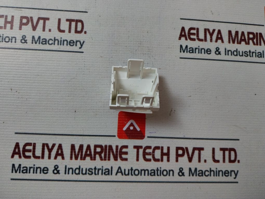 Nexans N423.540N Module 2 Snap-in White – Aeliya Marine Tech