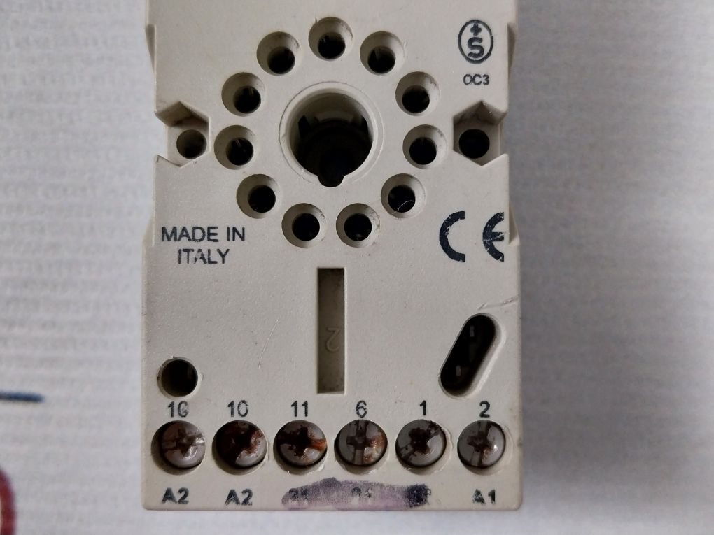 Omron Pf113A-n Relay Socket 10A 400Vac – Aeliya Marine Tech®