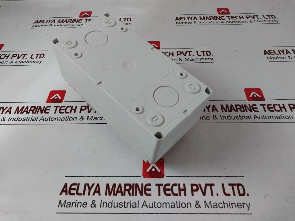 Pce 61132-4 Switch Interlocked Socket – Aeliya Marine Tech