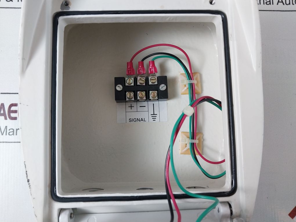 Polymetron Monec Ph/Mv 8965 Transmitter – Aeliya Marine Tech